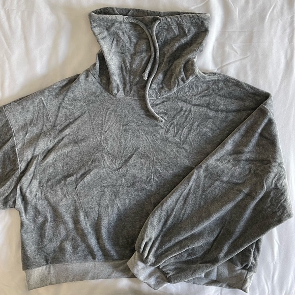 EARTHBOUND | Tops | Nwt Never Been Worn Earthbound Traiding Co Large ...